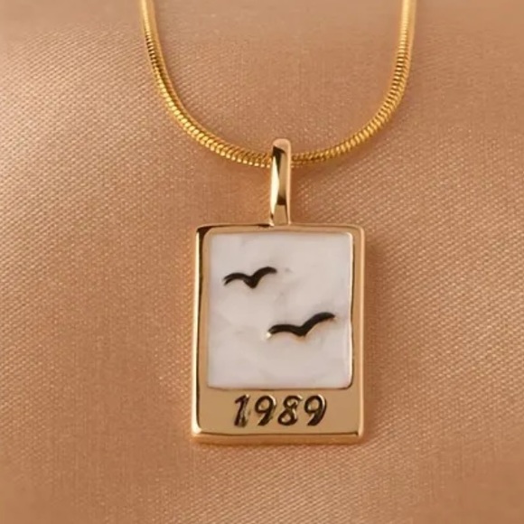 Taylor Swift | Jewelry | Taylor Swift Necklace 989 Pendant Polaroid ...